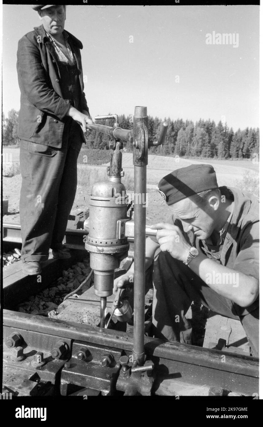 Double track work, signal work Stock Photo - Alamy