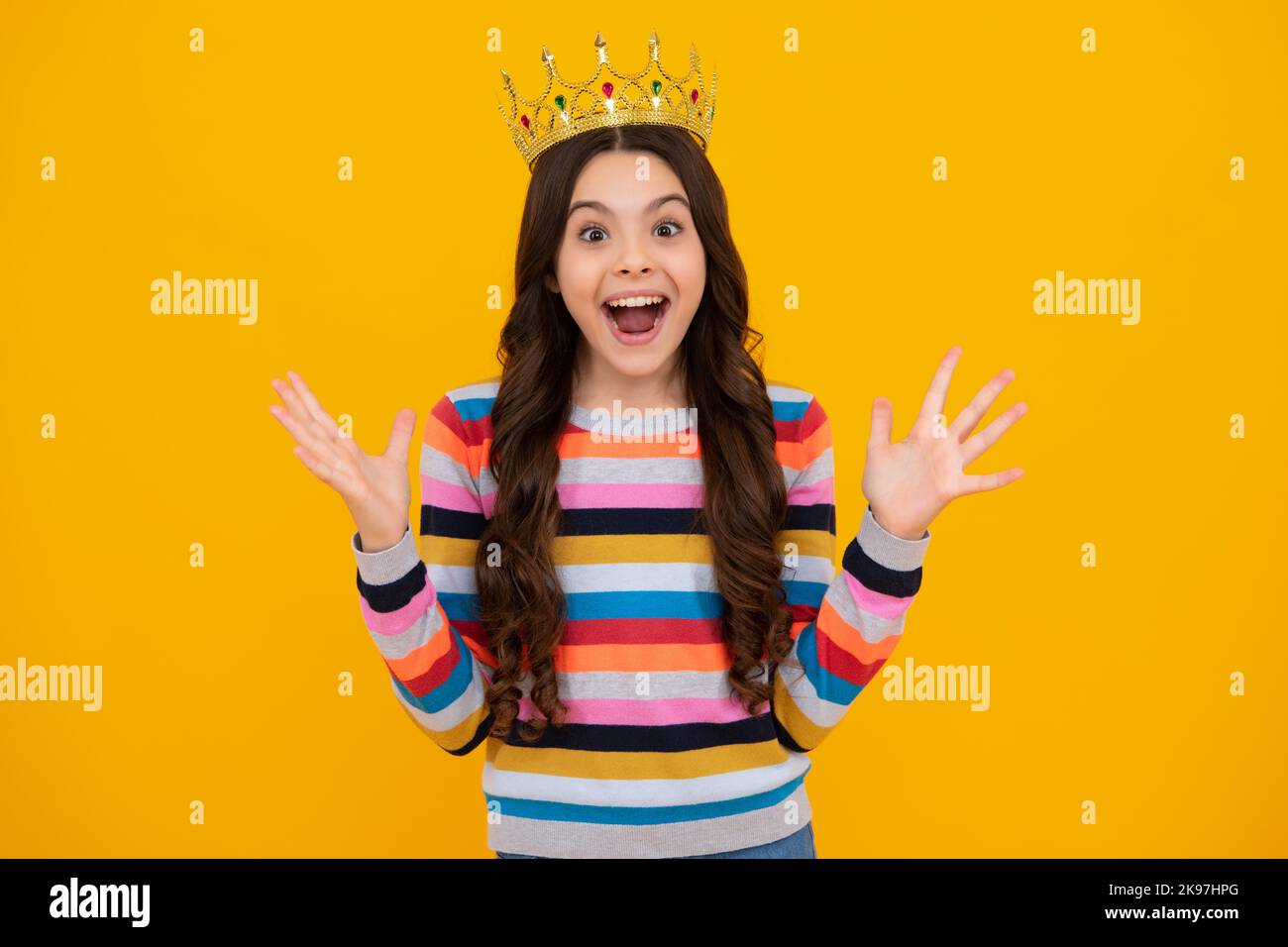 Amazed teenager. Girls party, funny kid in crown. Child queen wear ...