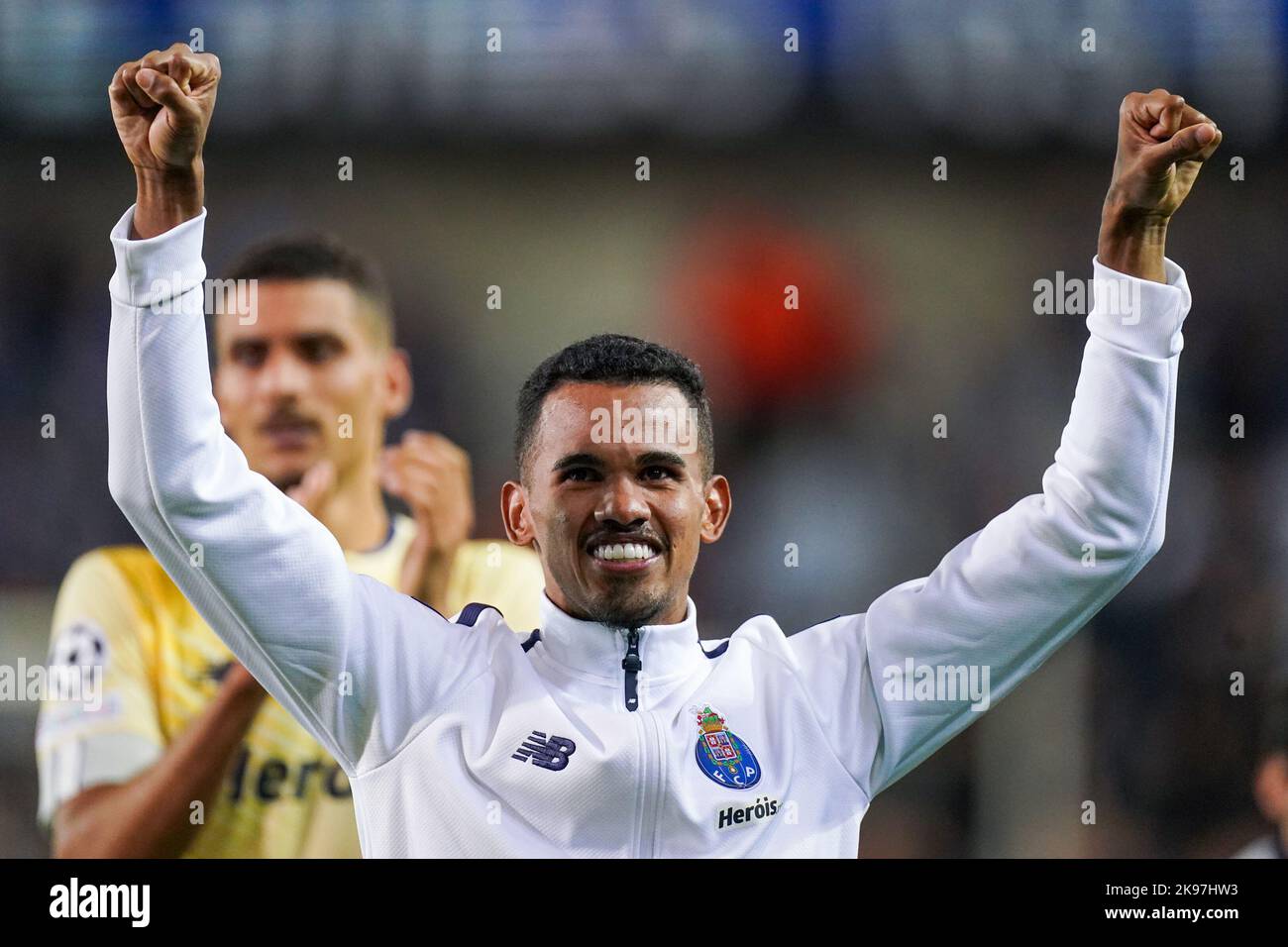 BRUGES, BELGIUM - OCTOBER 26: Galeno of FC Porto applauds for the fans ...