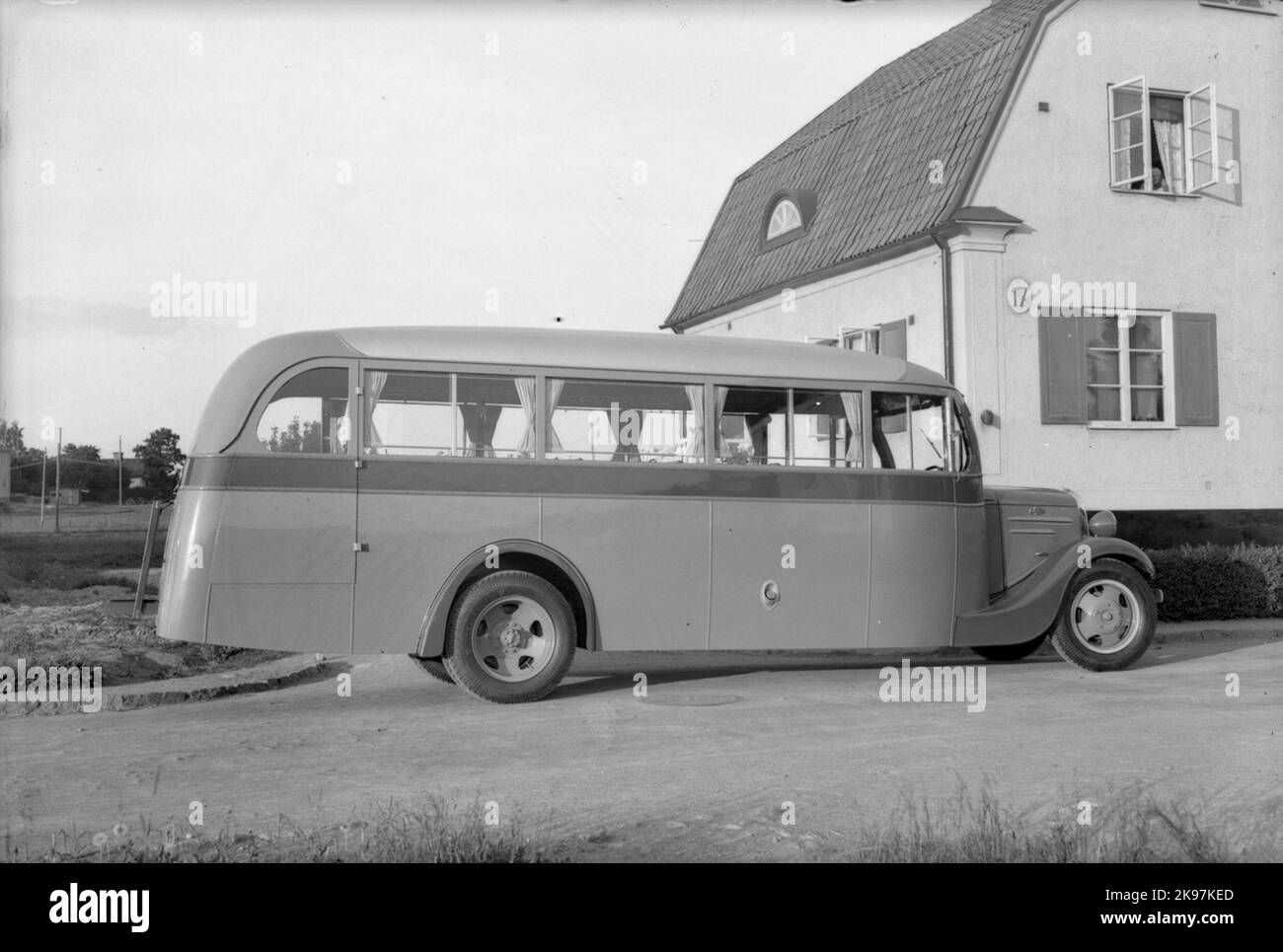 Delivery photo of Chevrolet BT 185 bus made for General Motors, GM. The body made by the limited ...