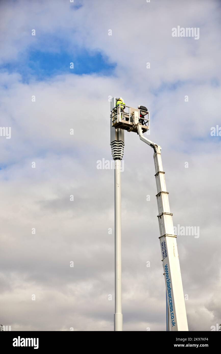 Wifi mast hi-res stock photography and images - Alamy