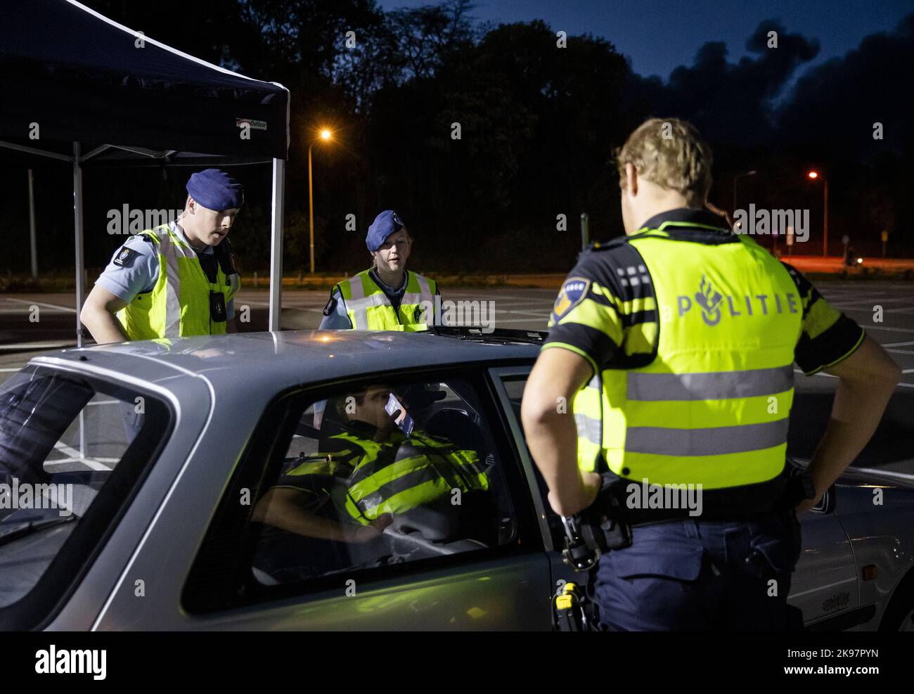 Drug possession police hi-res stock photography and images - Alamy