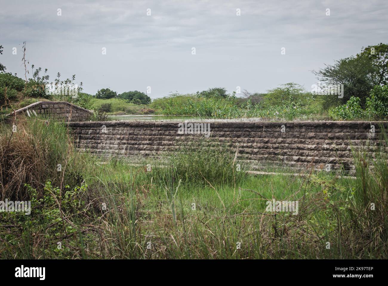 Check dam structure hi-res stock photography and images - Alamy