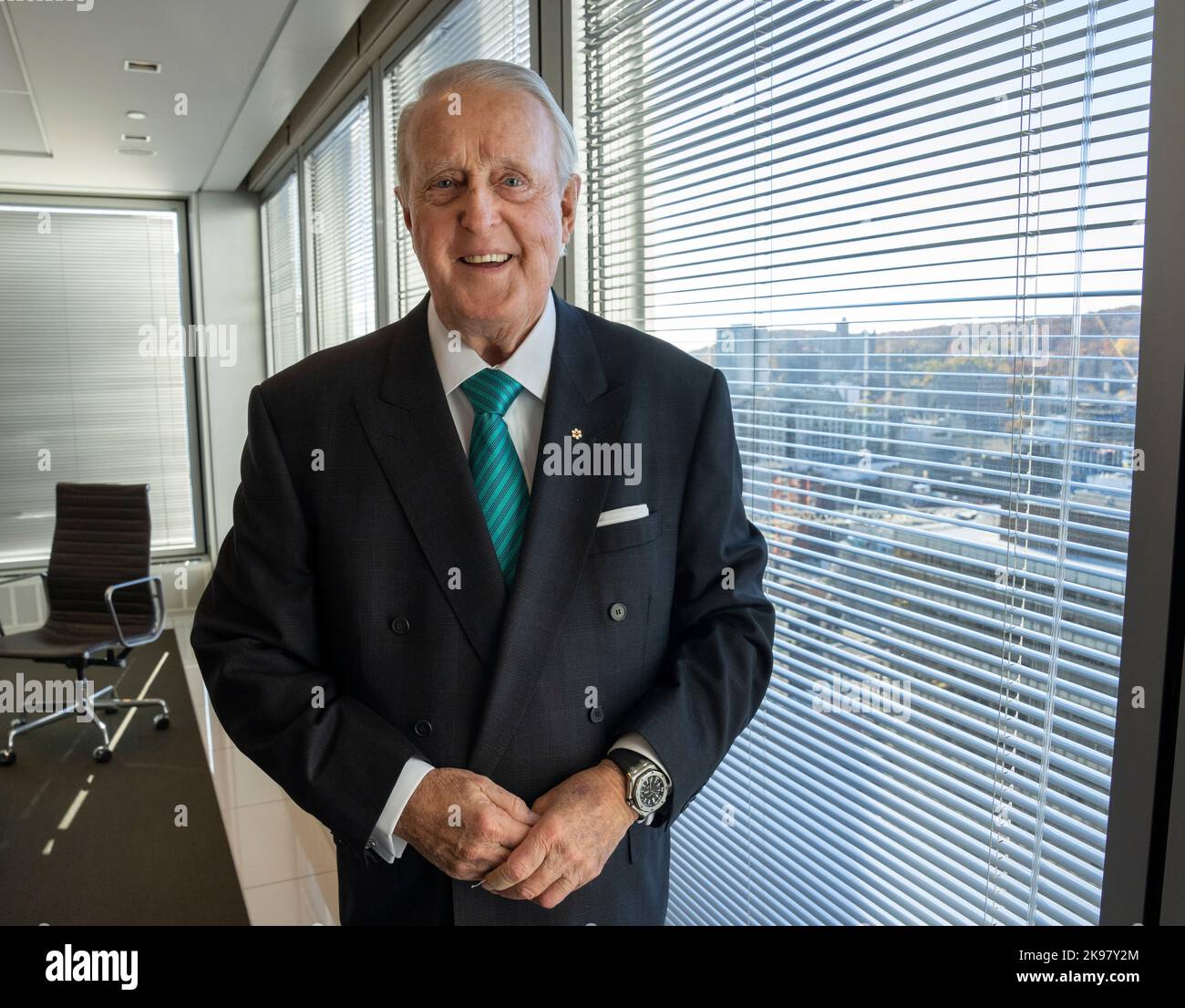 Former prime minister Brian Mulroney poses for a photo after an ...