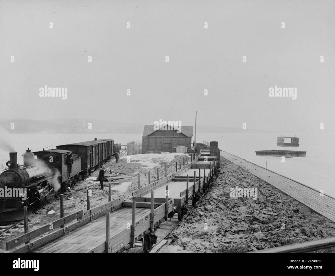 Harbor track Black and White Stock Photos & Images - Alamy