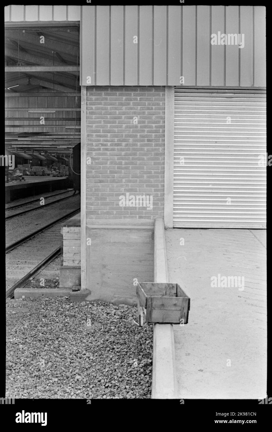 Freight hall Black and White Stock Photos & Images - Alamy