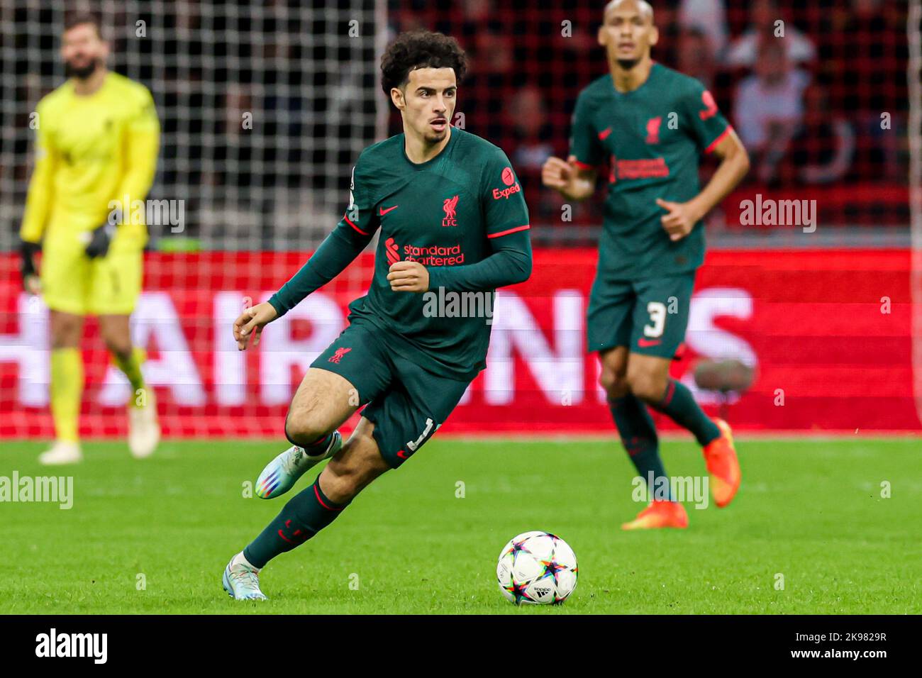 AMSTERDAM, NETHERLANDS - OCTOBER 26: Curtis Jones of Liverpool FC ...