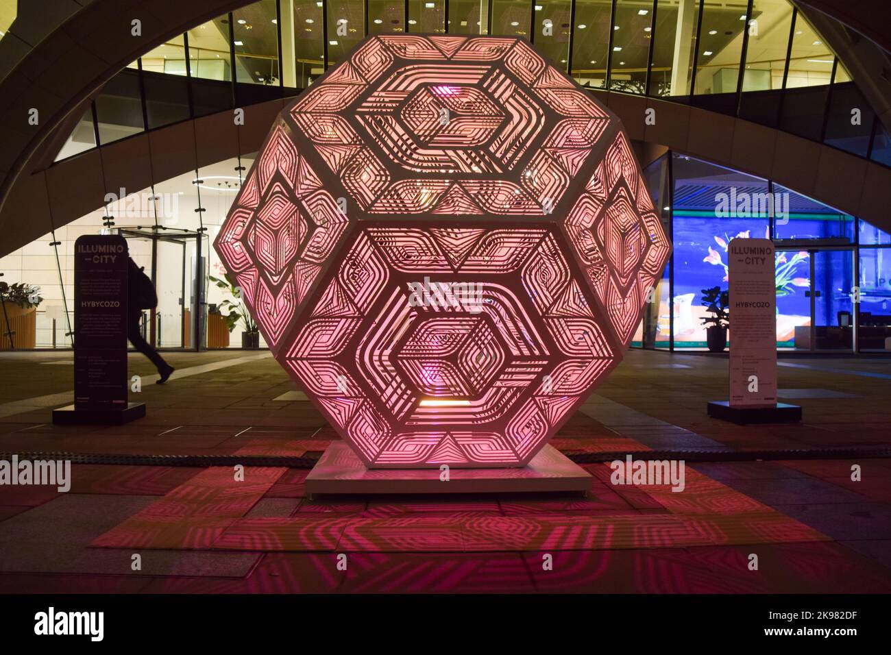 London, England, UK. 26th Oct, 2022. Sculptures by HYBYCOZO, the studio ...
