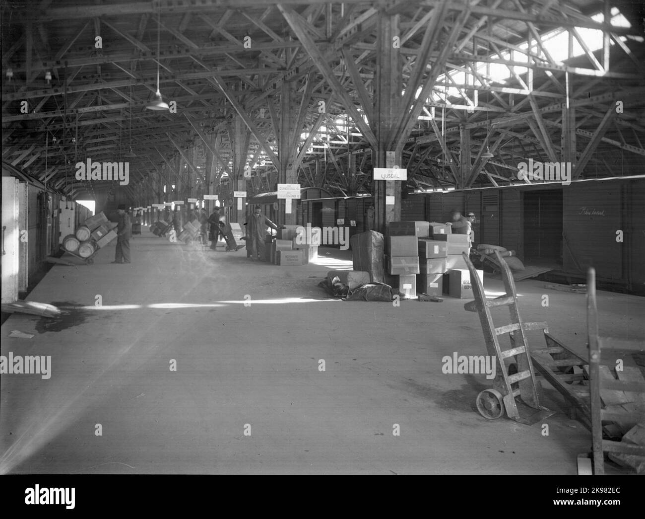 Loading goods in warehouse Black and White Stock Photos & Images - Alamy