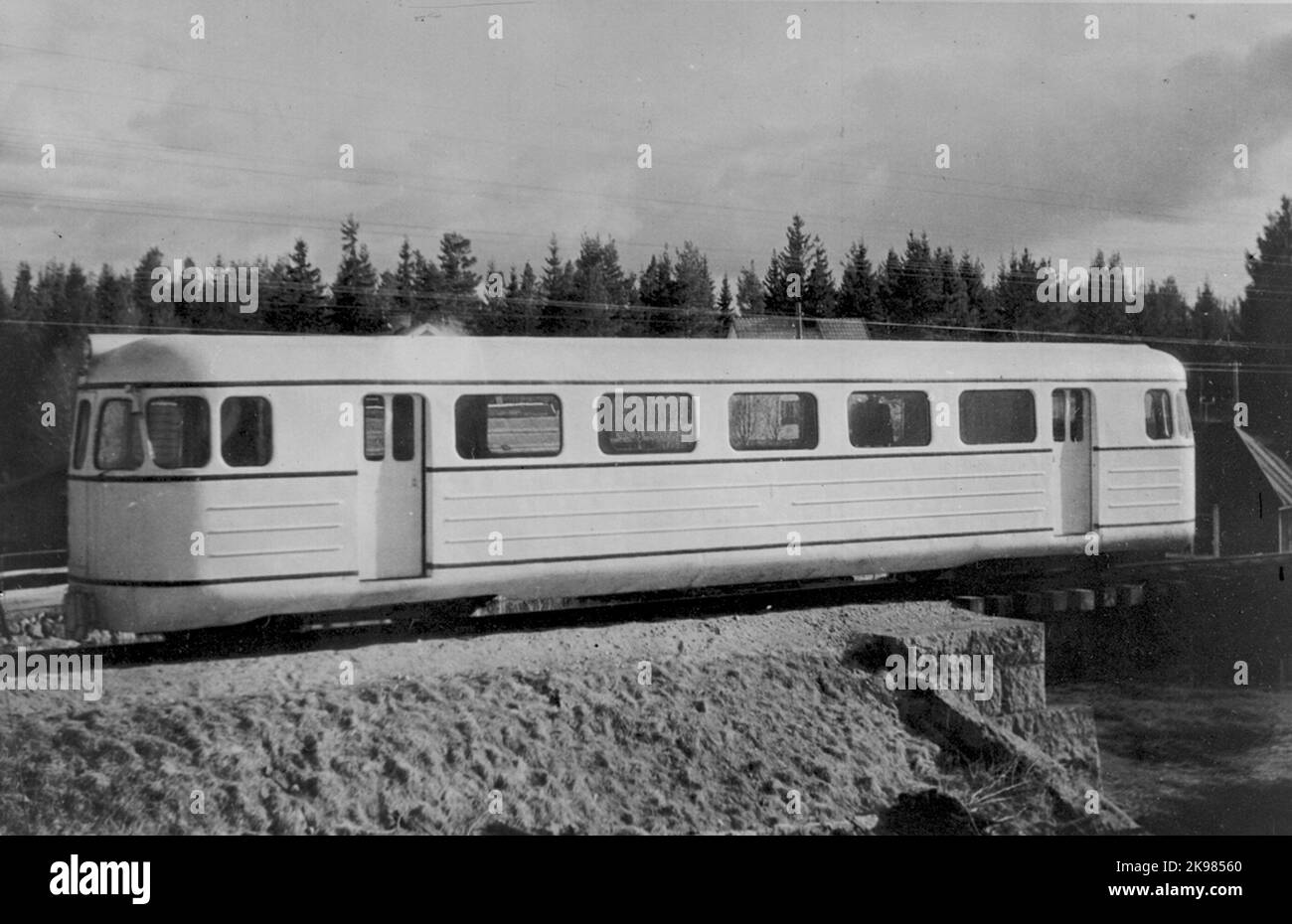 Motor car for narrow -track track 891 mm. Litt YCO4P. Event test run ...