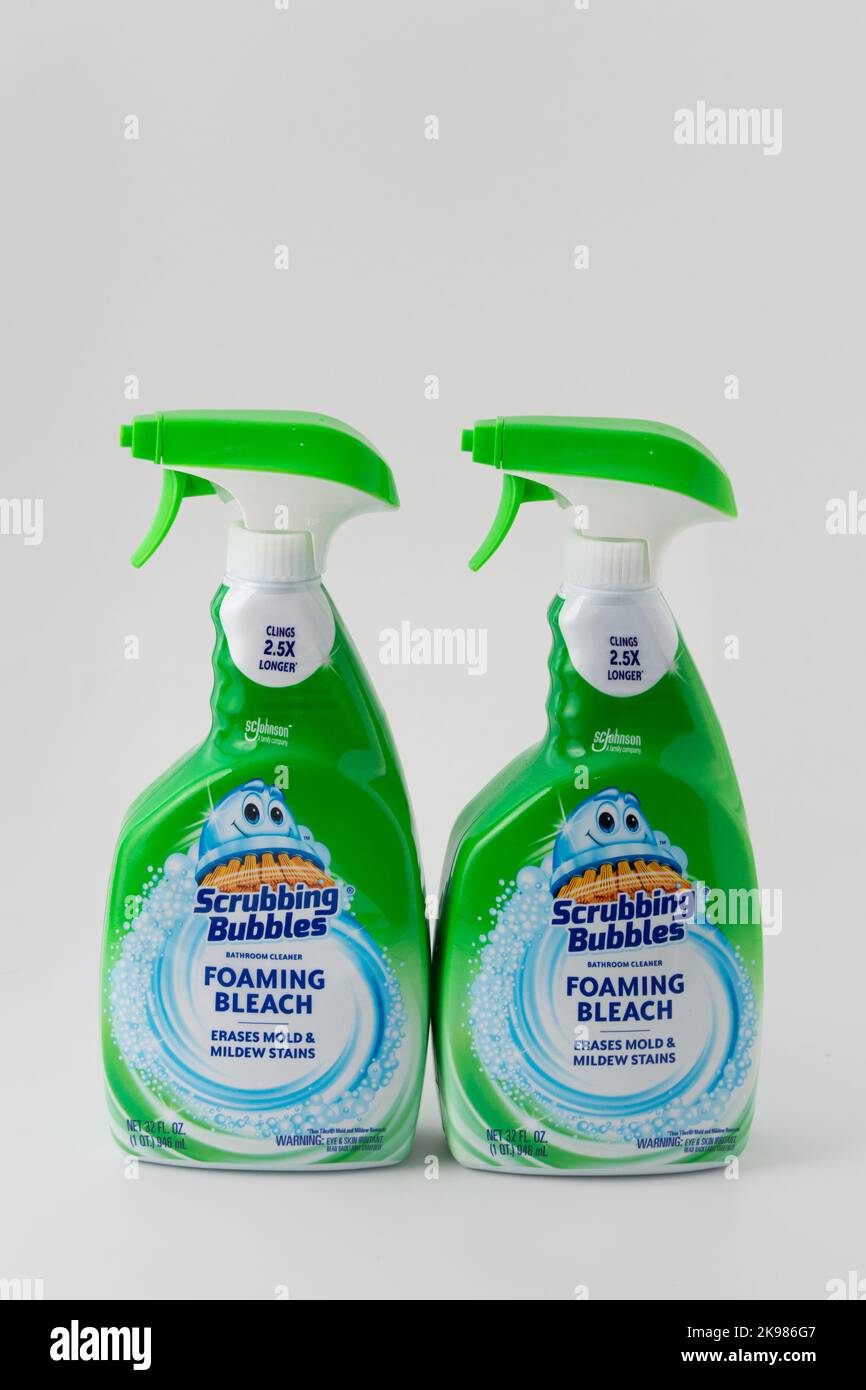 ST. PAUL, MN, USA - OCTOBER 26, 2022: Scrubbing Bubbles Bathroom ...