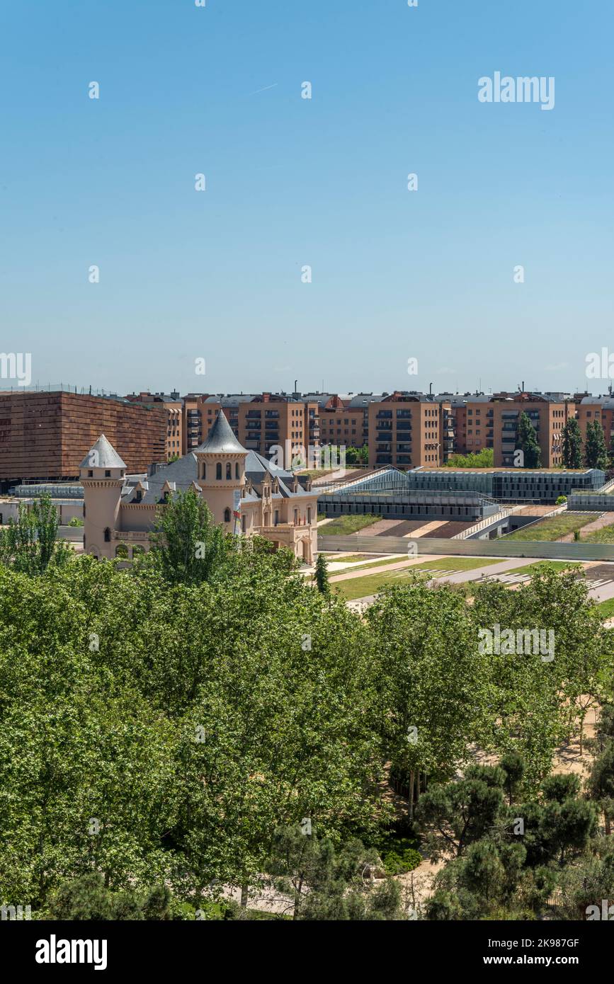 Views of gardens and parks with castles in the city of Alcorcón in ...