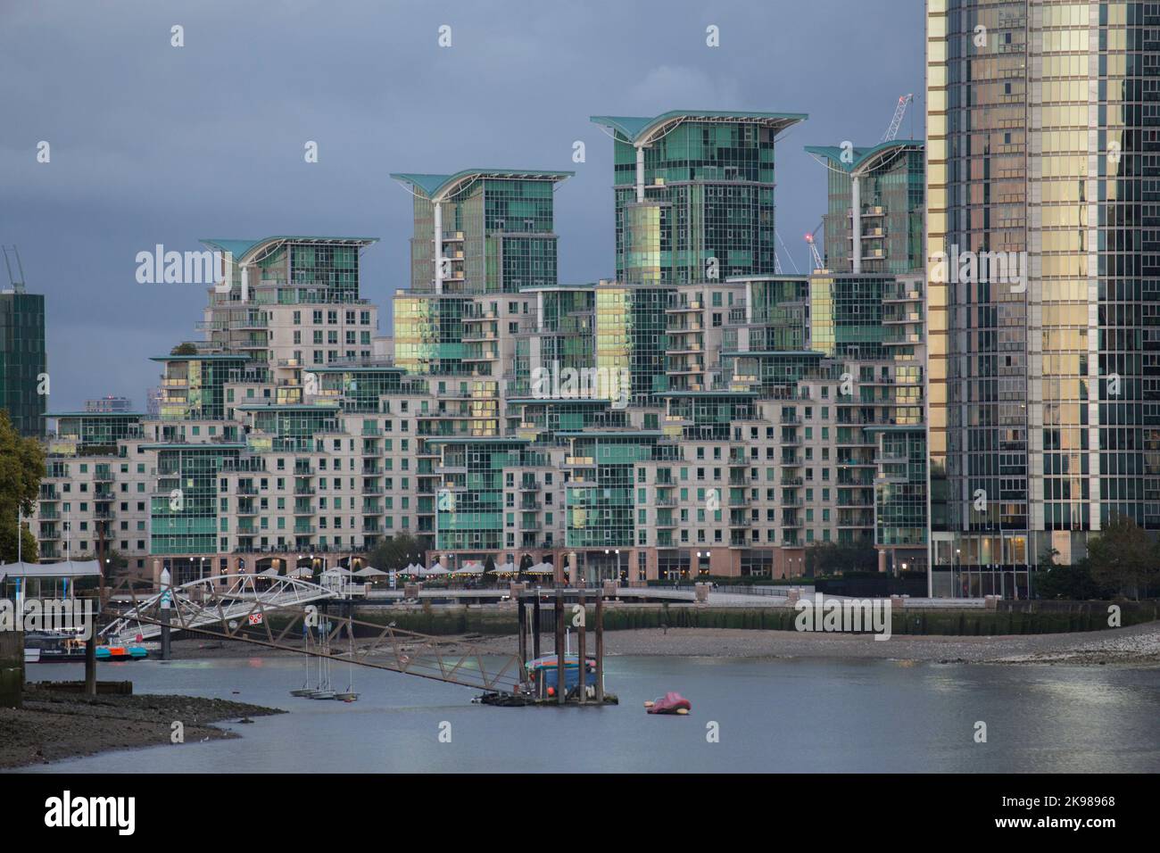 St George Wharf Tower Stock Photo - Alamy