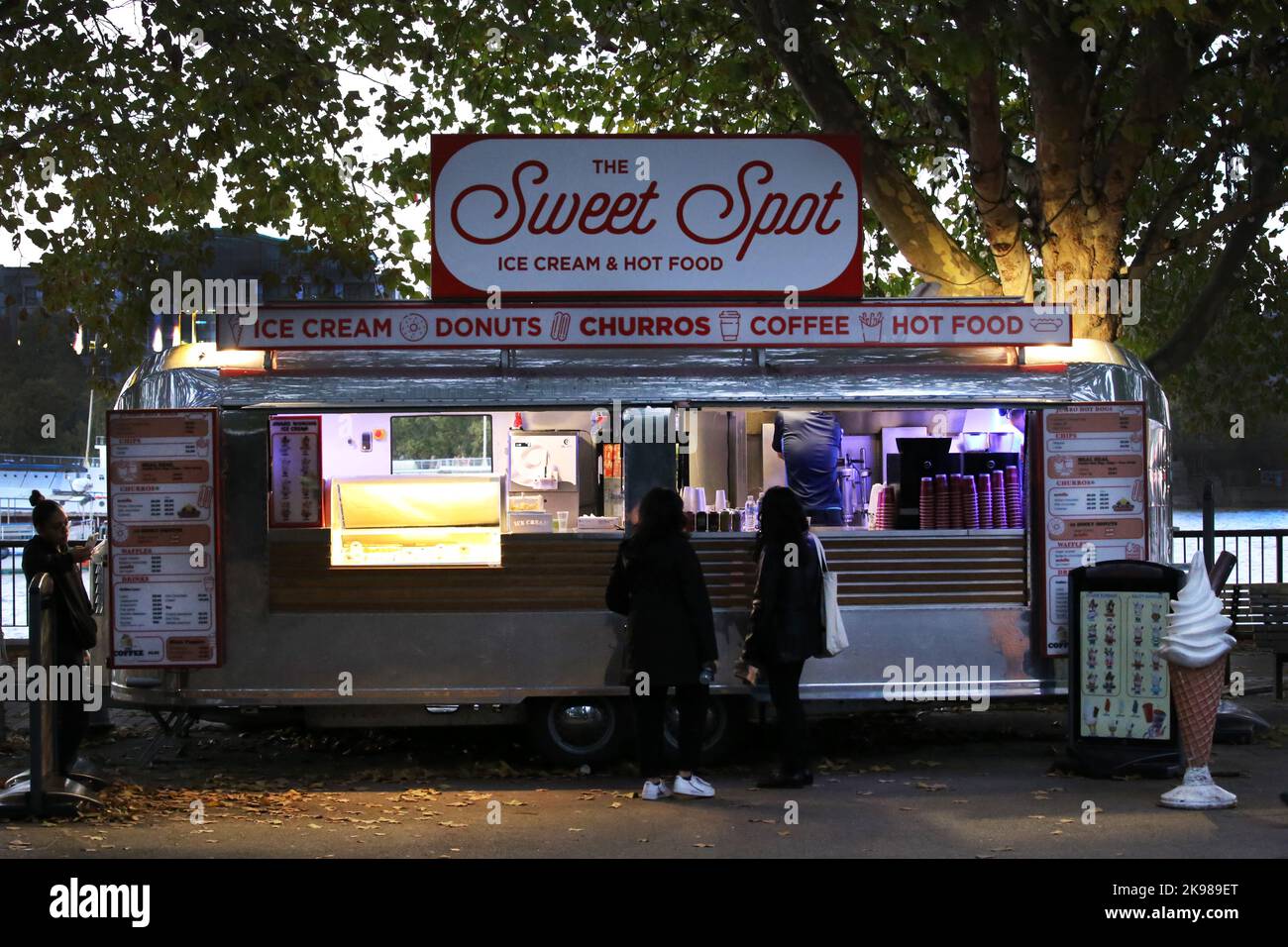 The snack shack cafe hi-res stock photography and images - Alamy