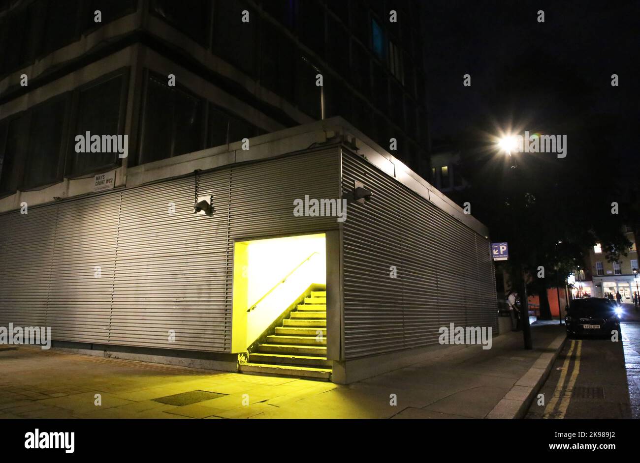 Back of London Hotel Stock Photo - Alamy