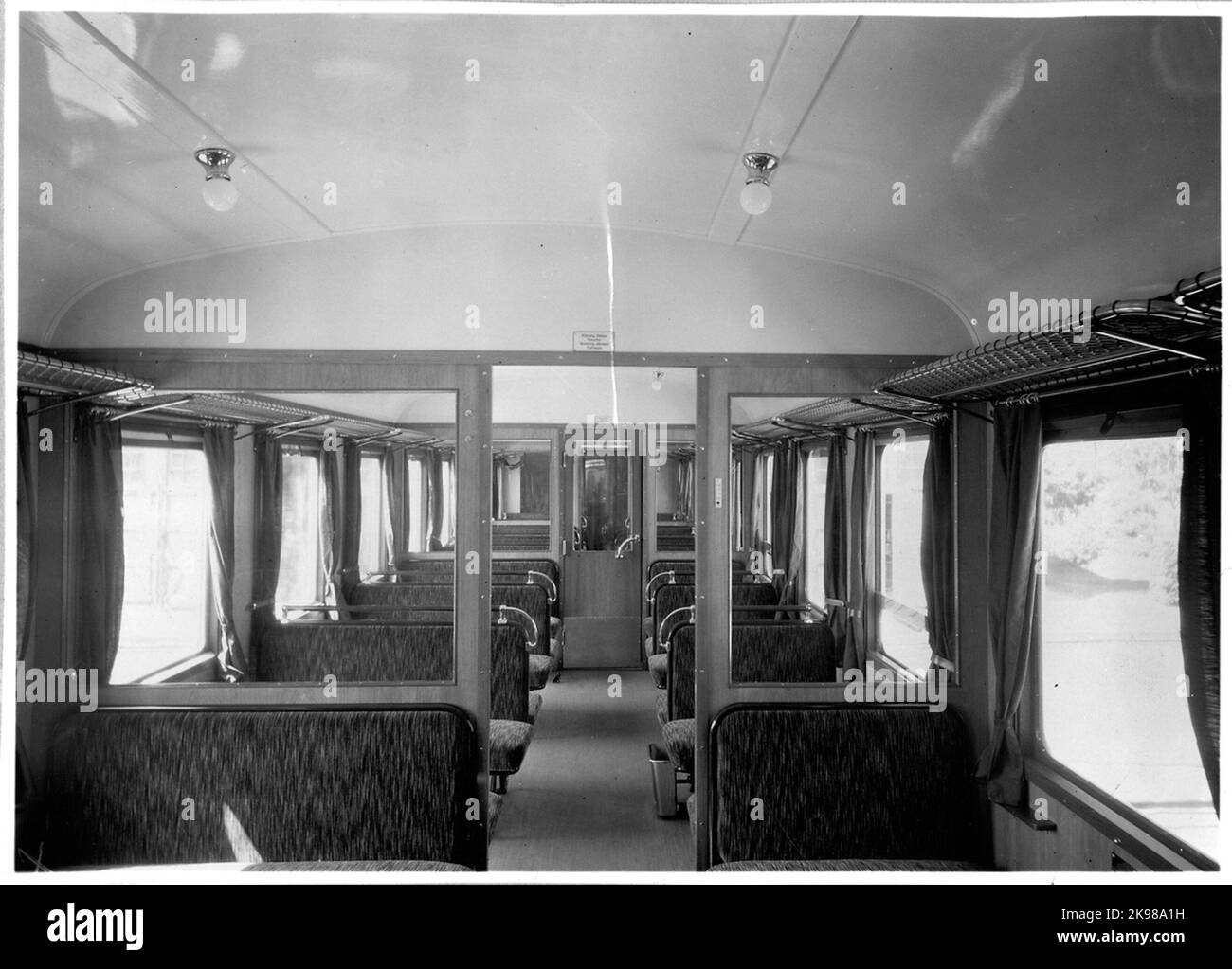 20th century railway carriage interior hi-res stock photography and ...
