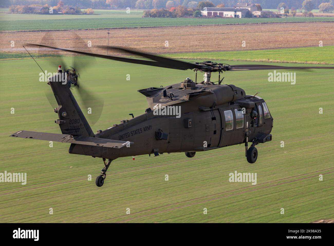 U.S. Soldiers with 3rd Battalion, 501st Aviation Regiment, 1st Combat ...