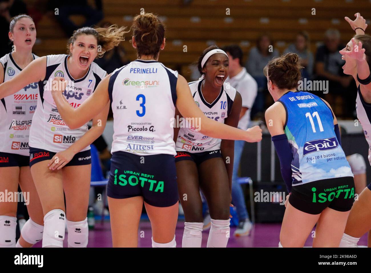 Volleyball Casalmaggiore players celebrate during TrasportiPesanti ...