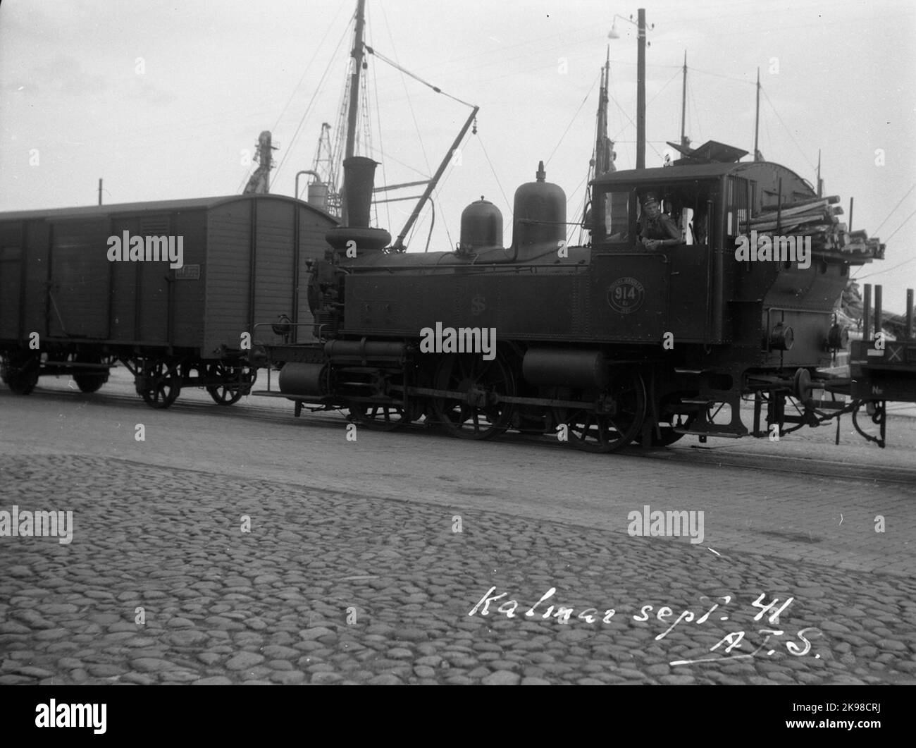 The State Railways, SJ KE 914 in the harbor. Wood -fired locomotive ...