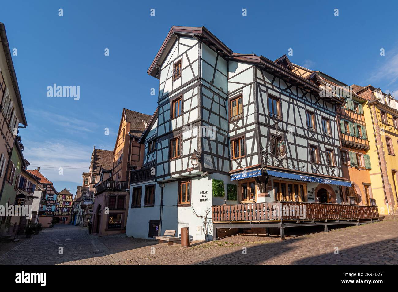 Traditional old alsatian houses in Riquewihr in Alsace in the ...