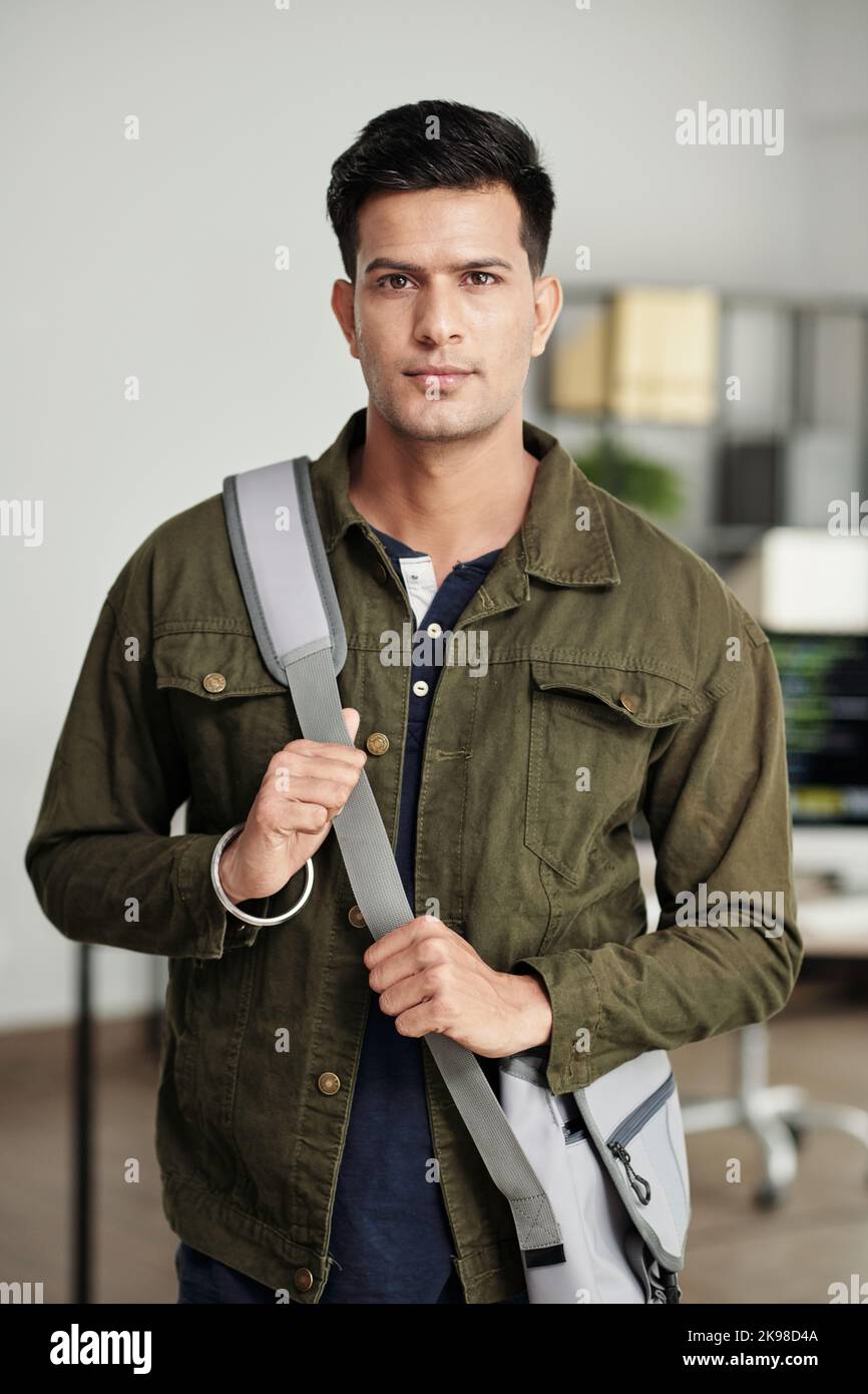Indian man casual bag office hi-res stock photography and images - Alamy