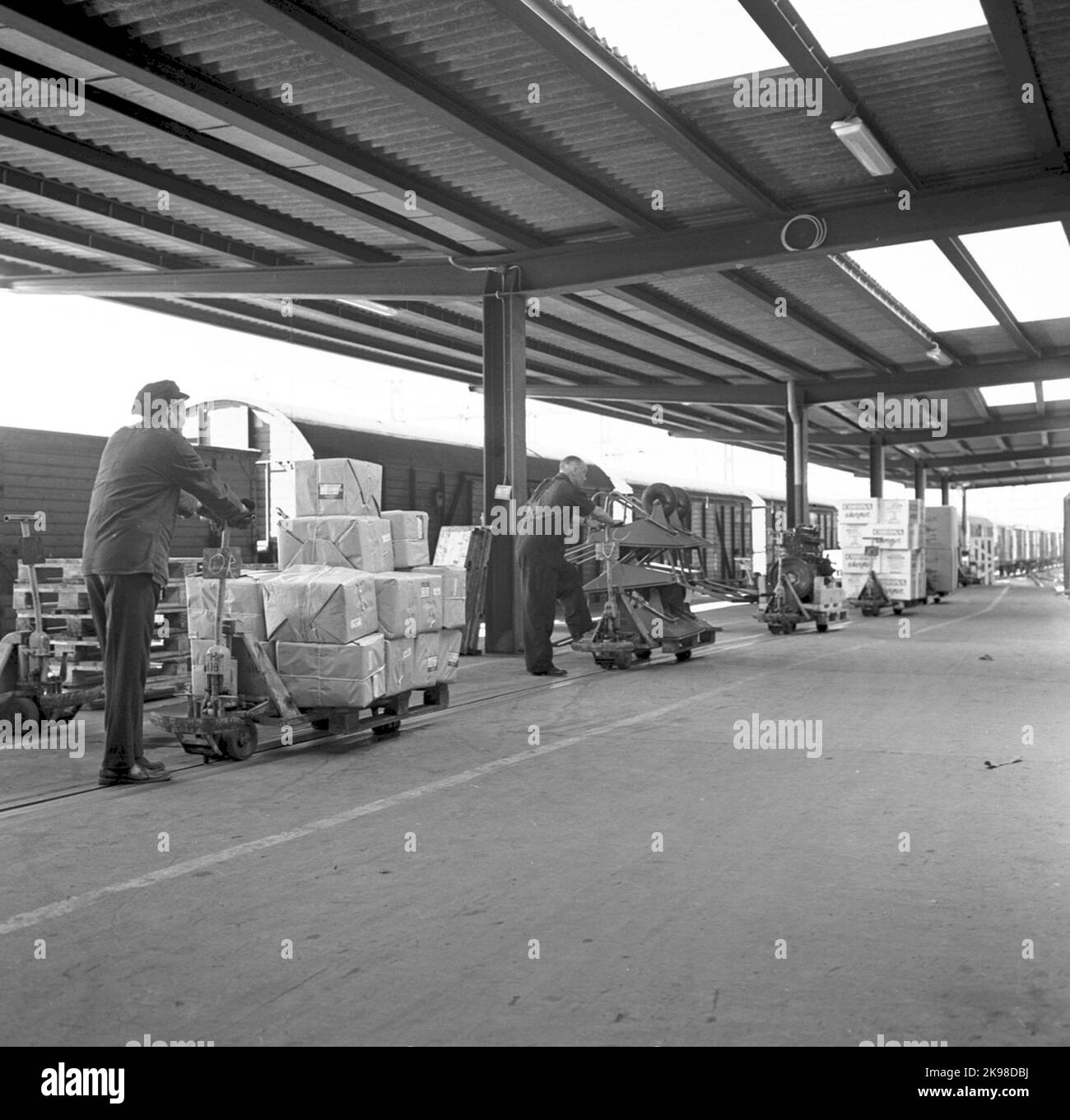 Transhipment magazine, chain transporter Stock Photo - Alamy