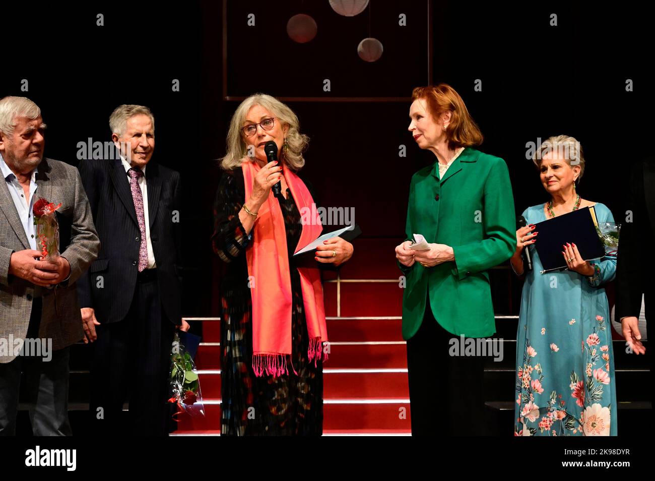 Sibylle Prinzessin von Preußen bei der Verleihung des Prinz von Preußen ...