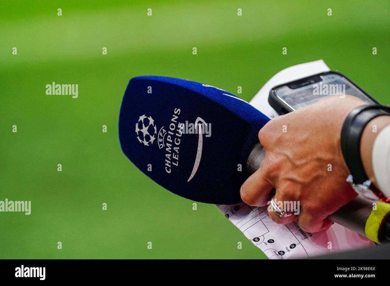 Microphone uefa champions league hi-res stock photography and images ...