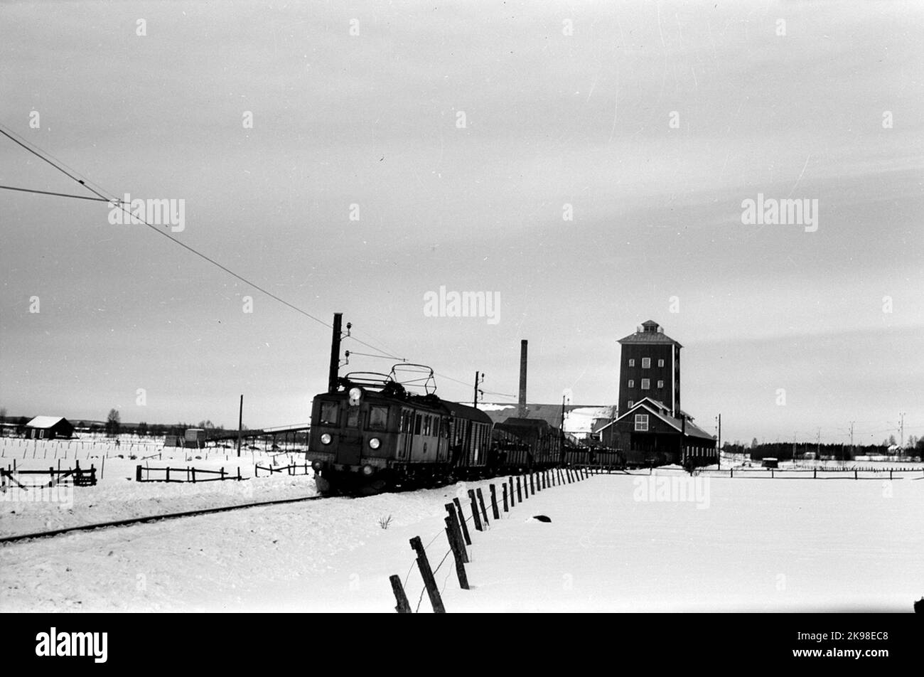 Peat loading hi-res stock photography and images - Alamy