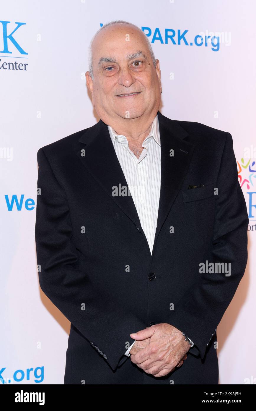 Los Angeles, California, USA.25th October, 2022. Steve Glodney ...