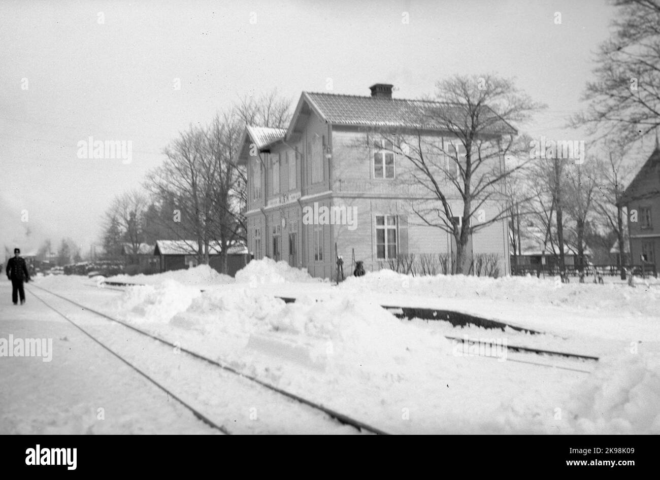 Station built in 1897. Two -storey station house in wood. Modernized in ...