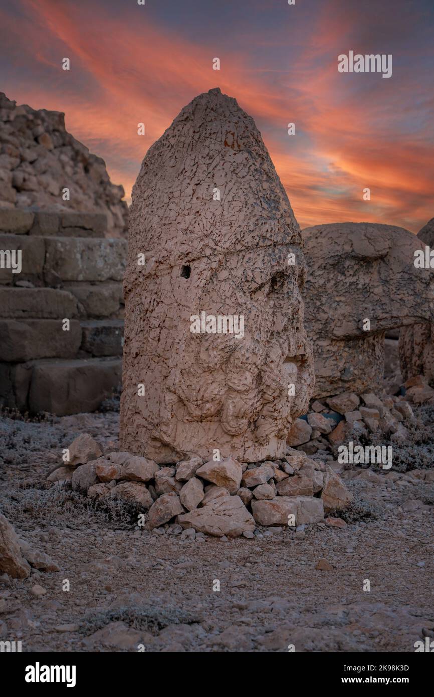 Perisan king hi-res stock photography and images - Alamy