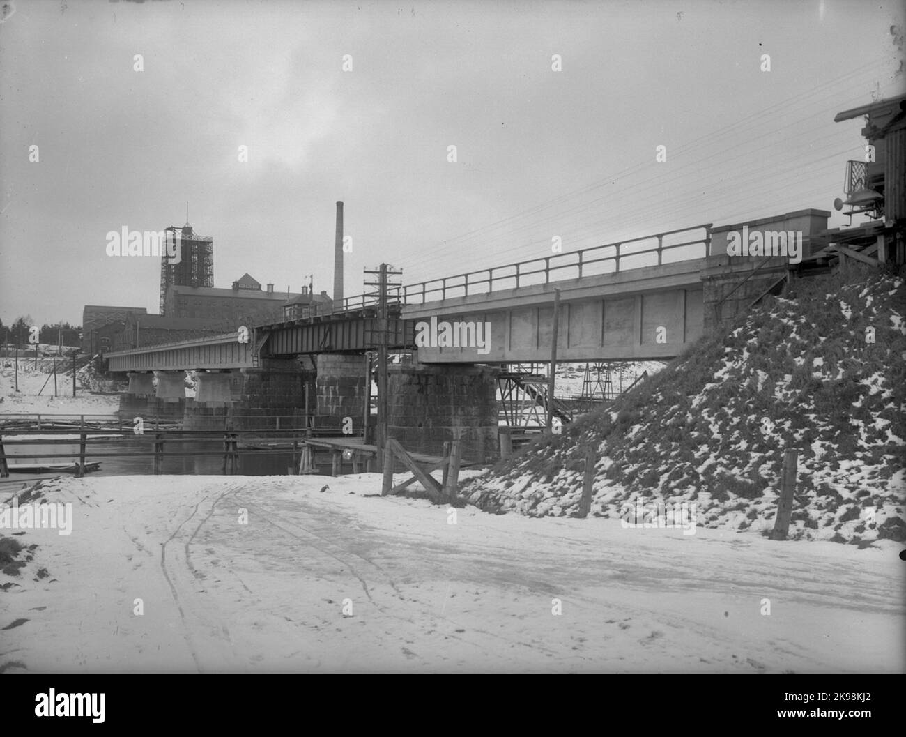 Bridge over the village river The length of the swinging pan 30 meters ...