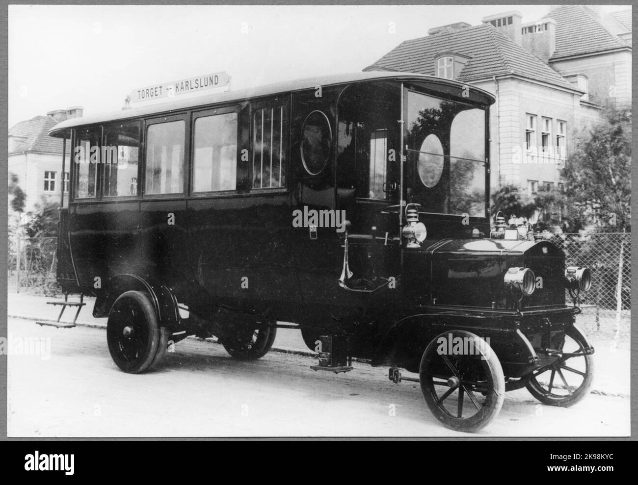 Second bus hi-res stock photography and images - Alamy