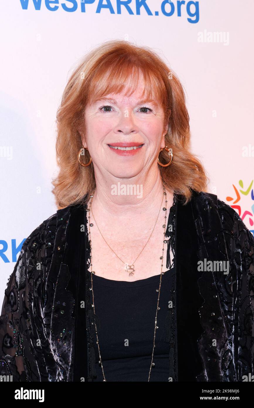 Los Angeles, California, USA.25th October, 2022. Lynnanne Zager ...