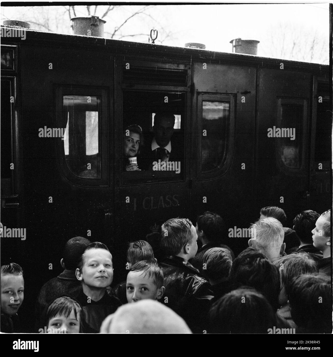 Historical train's journey from Stockholm to Gothenburg for the ...