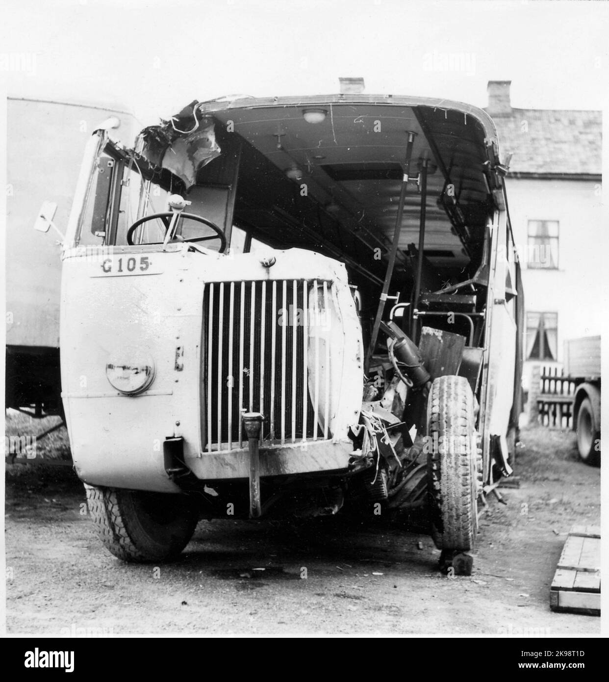 Crash damaged bus Stock Photo - Alamy