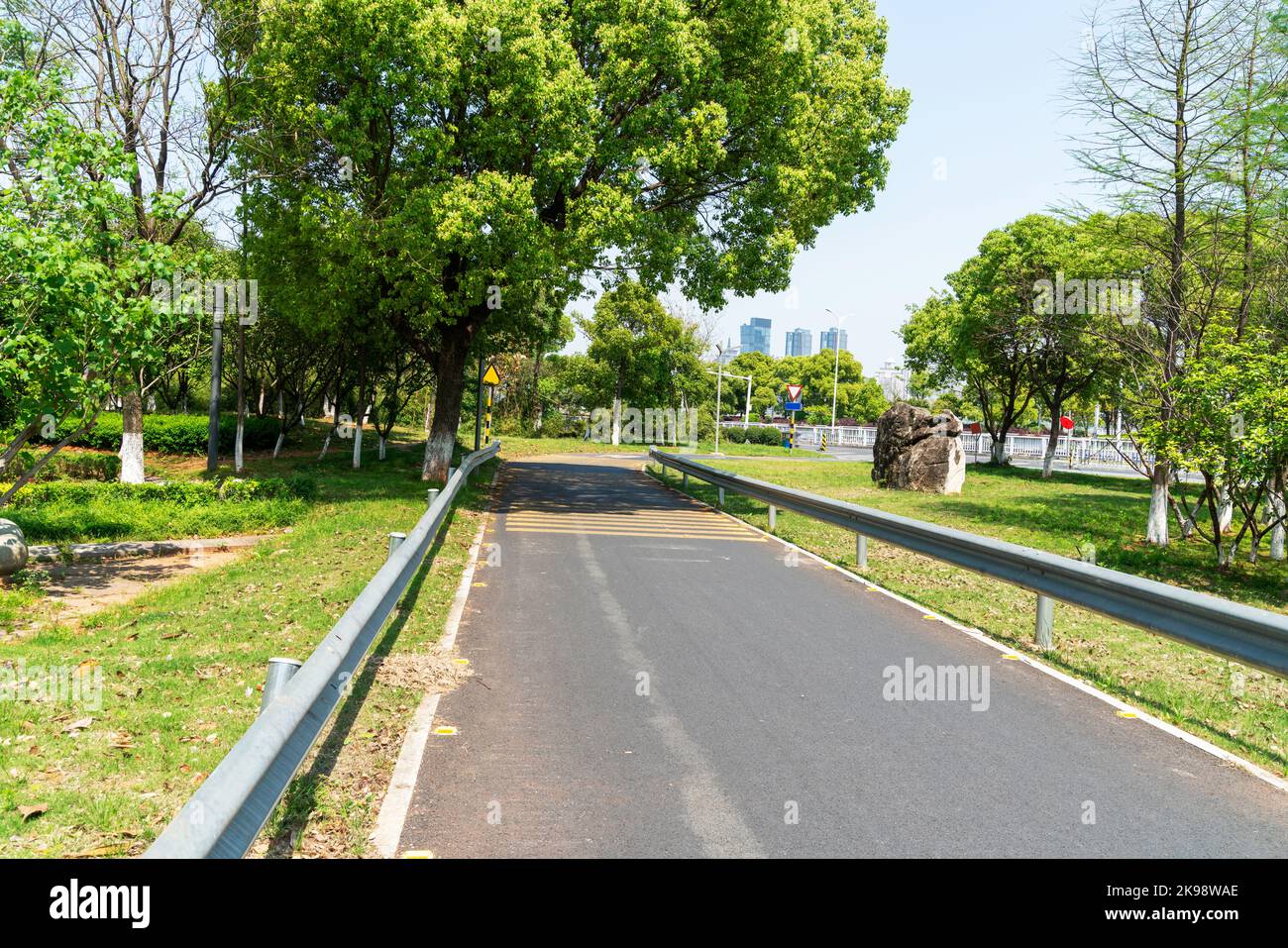 Empty urban road and buildings in the city Stock Photo - Alamy