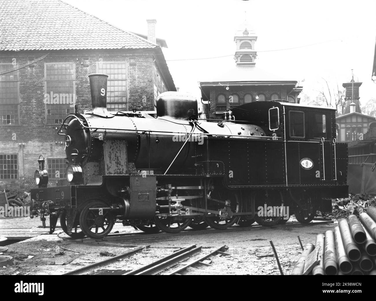 LSSJ LOK 9. Steam locomotive on the turntable. Delivery photo. The ...