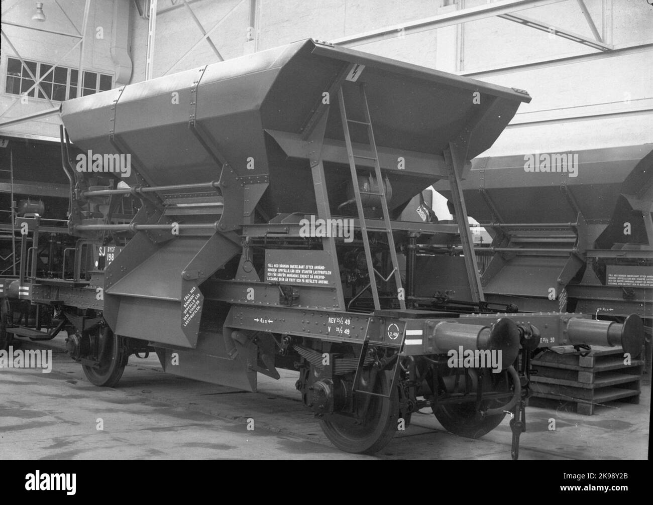 The State Railways, SJ ByCF Q32 198 special car for Makadamtransport ...