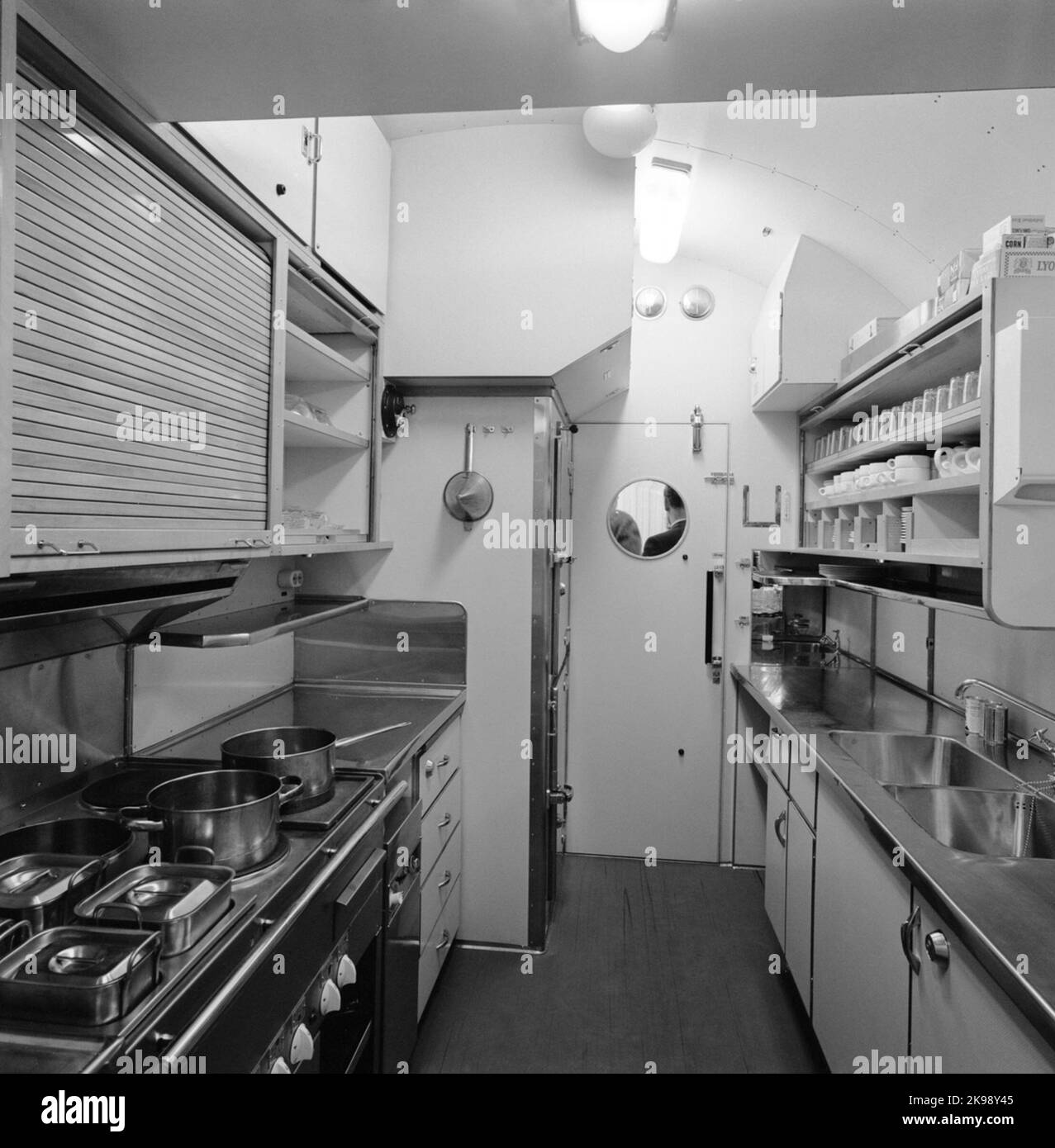 Kitchen wagon hi-res stock photography and images - Alamy
