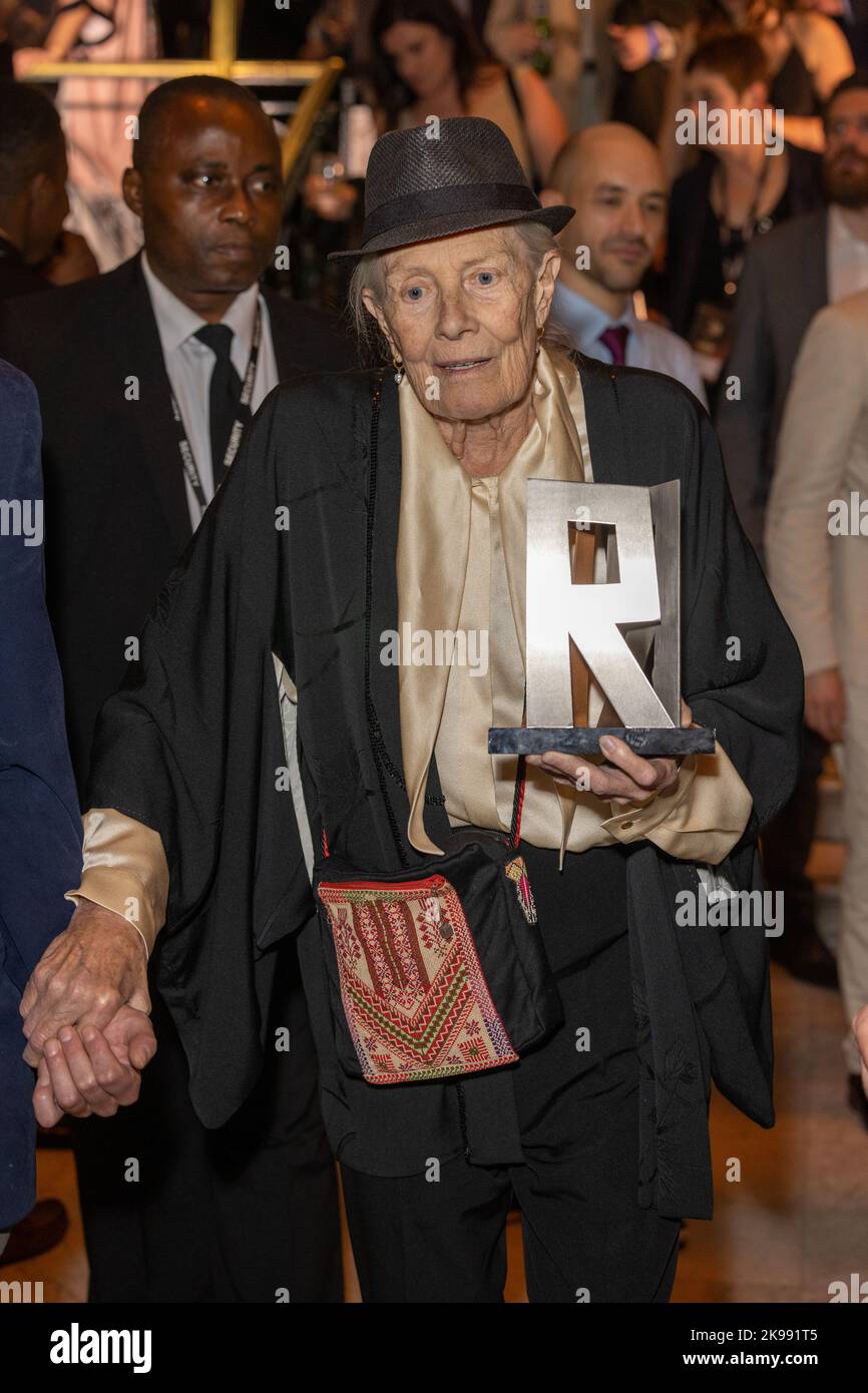 London, UK. 26th Oct, 2022. Dame Vanessa Redgrave receives the ...