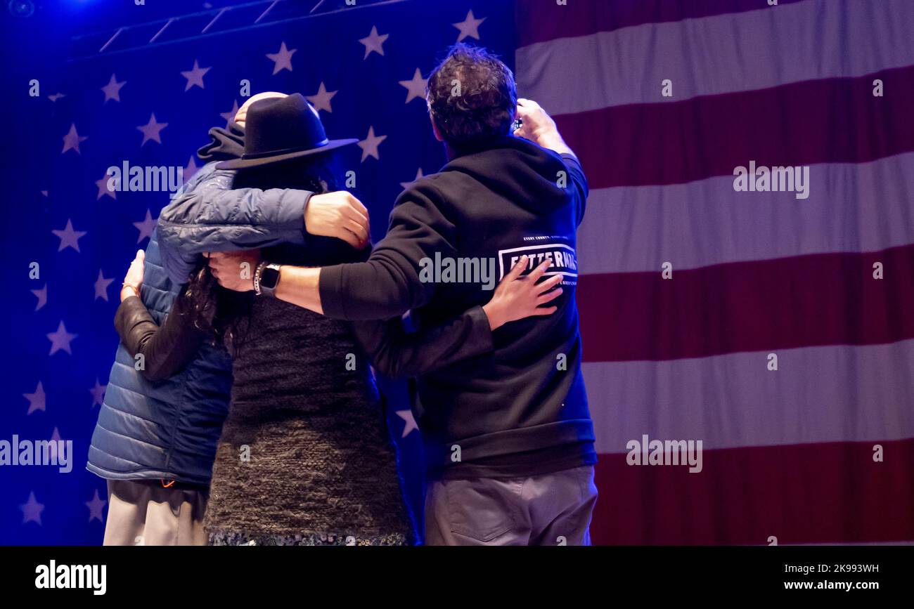 Dave matthews and wife hi-res stock photography and images - Alamy