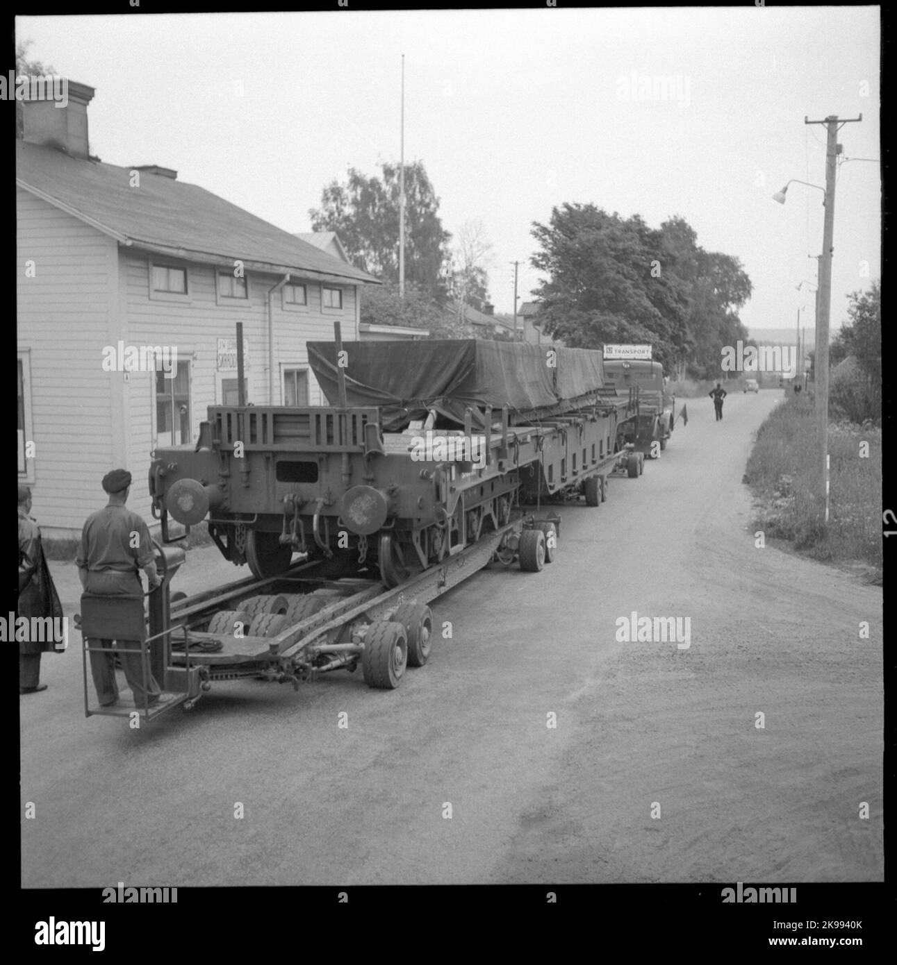 The State Railways, SJ SDU 100403. Special transport to Ortviken Paper ...