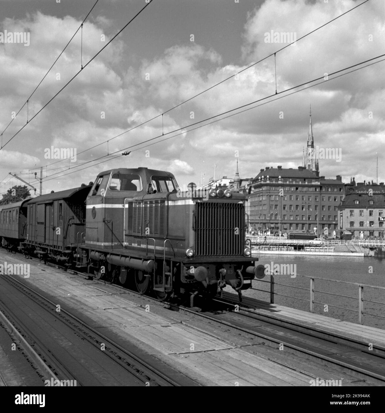 State Railways SJ T21 83. Diesel locomotives with freight wagons at ...