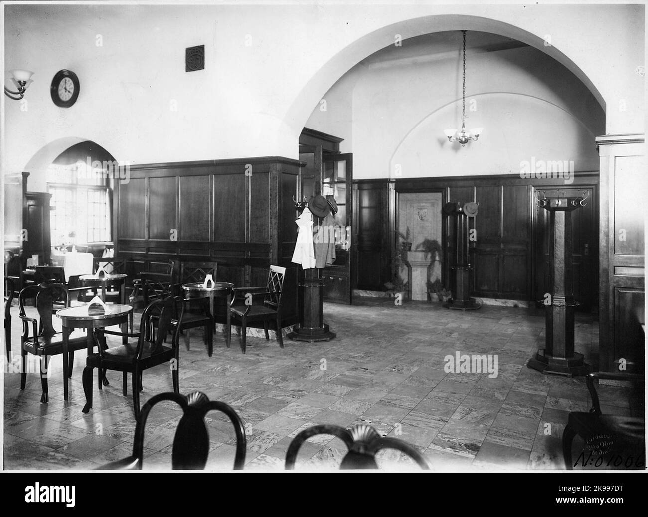 2nd class dining room at Malmö Central Station Stock Photo - Alamy