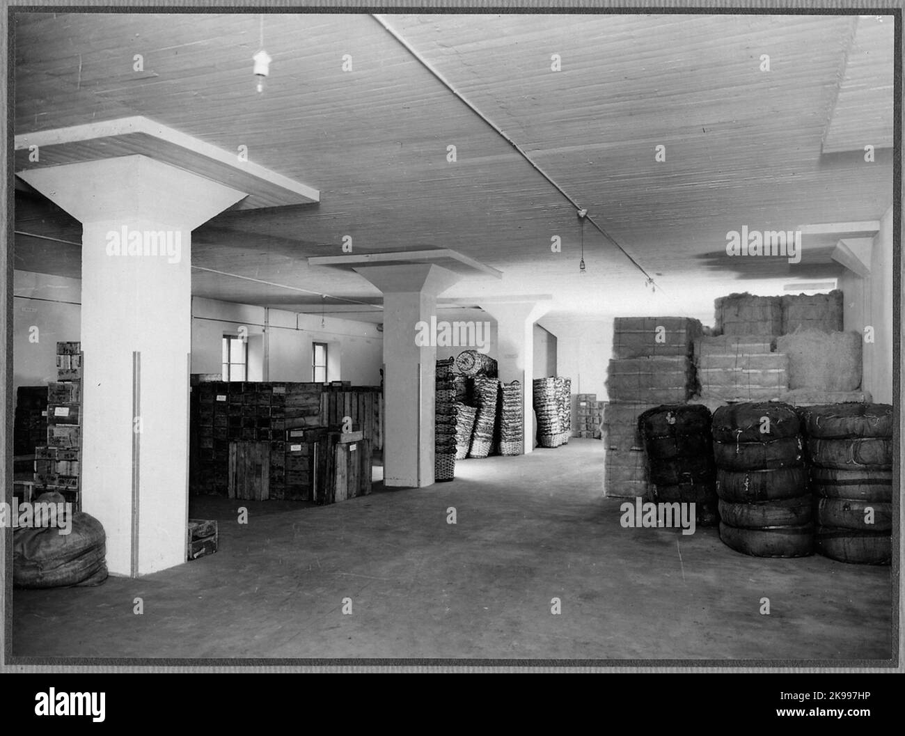 Former network rail building hi-res stock photography and images - Alamy