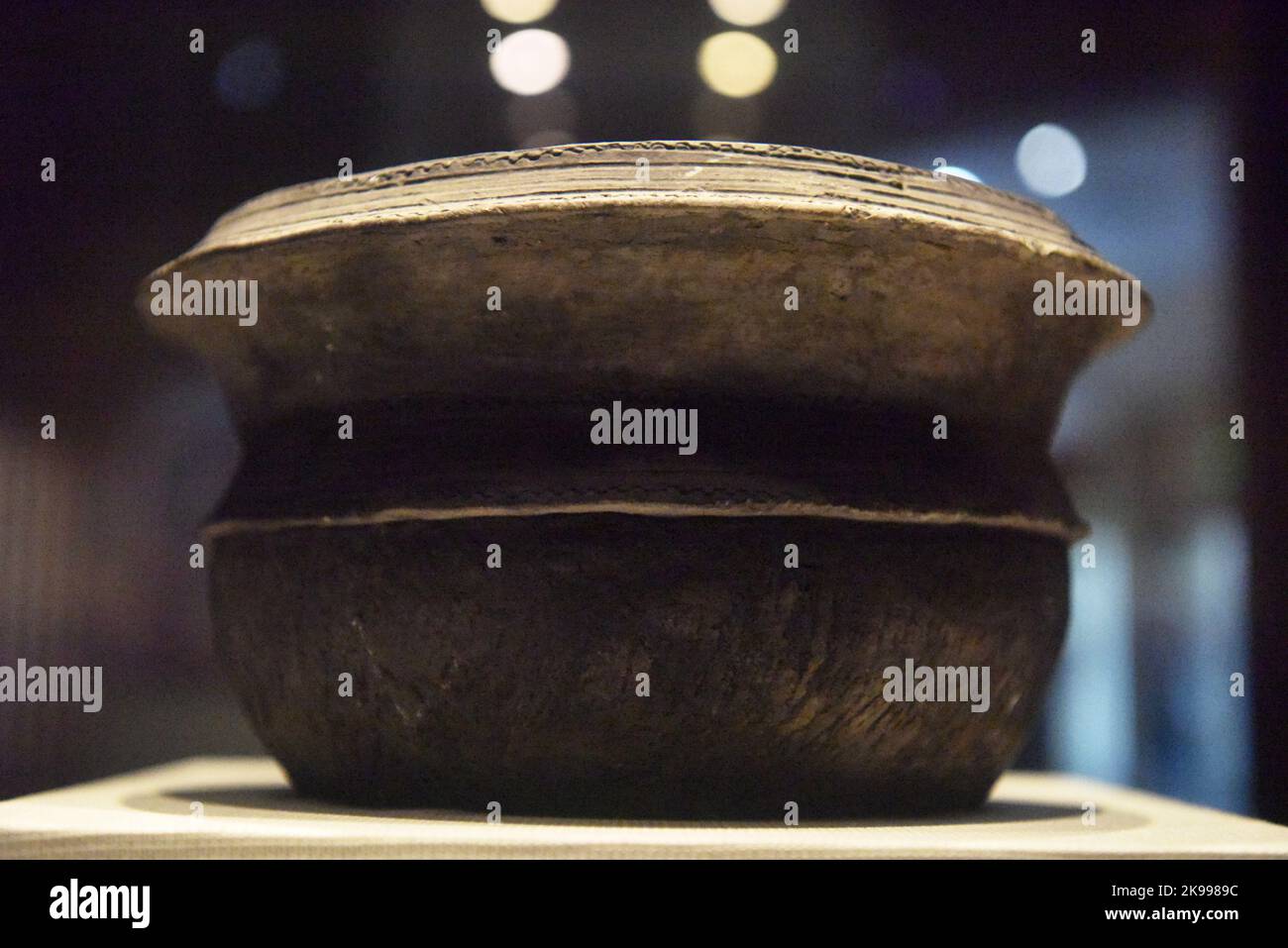 HANGZHOU, CHINA - SEPTEMBER 6, 2022 - £¨FILE£©Neolithic pottery ...