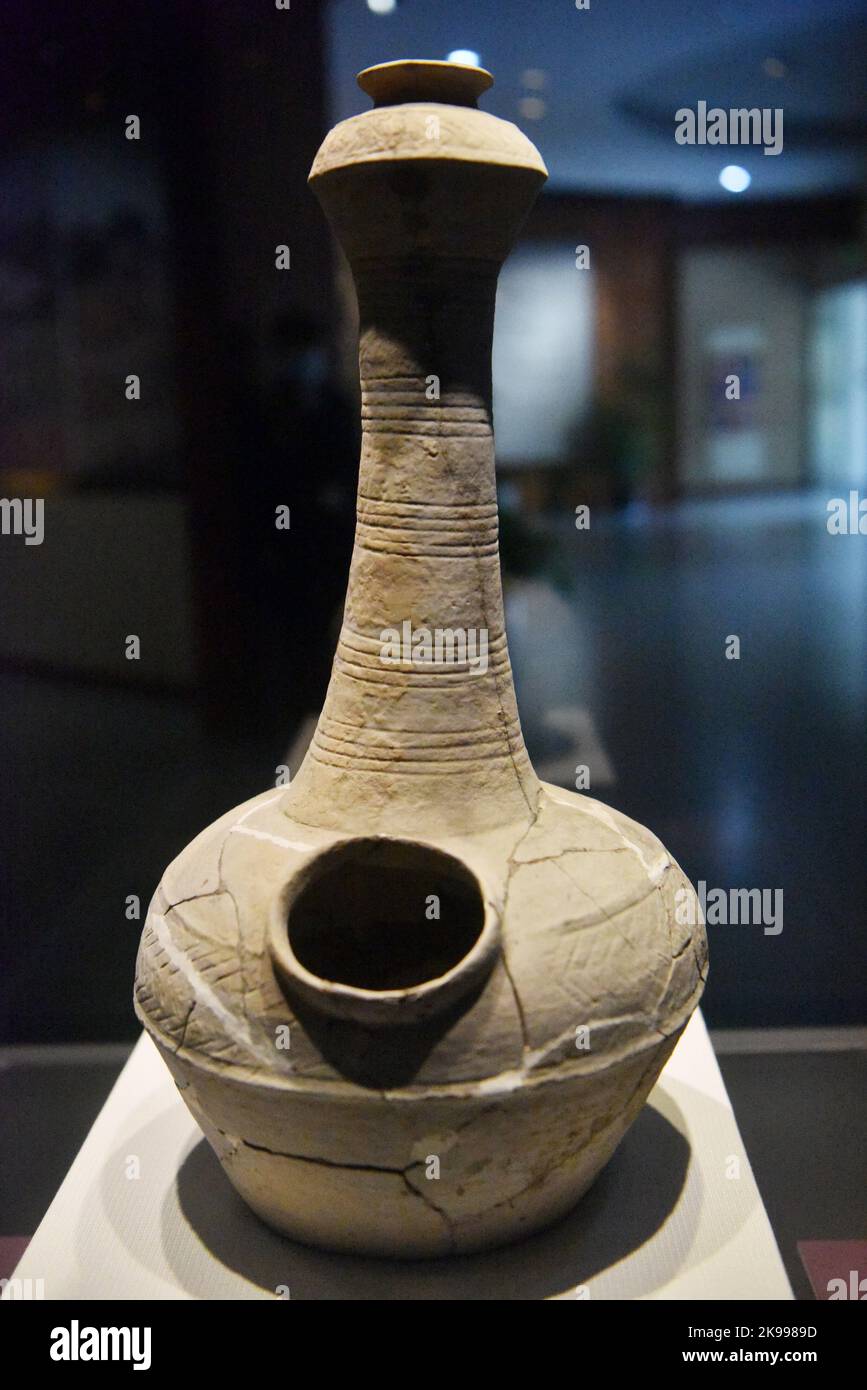 HANGZHOU, CHINA - SEPTEMBER 6, 2022 - £¨FILE£©Neolithic pottery ...