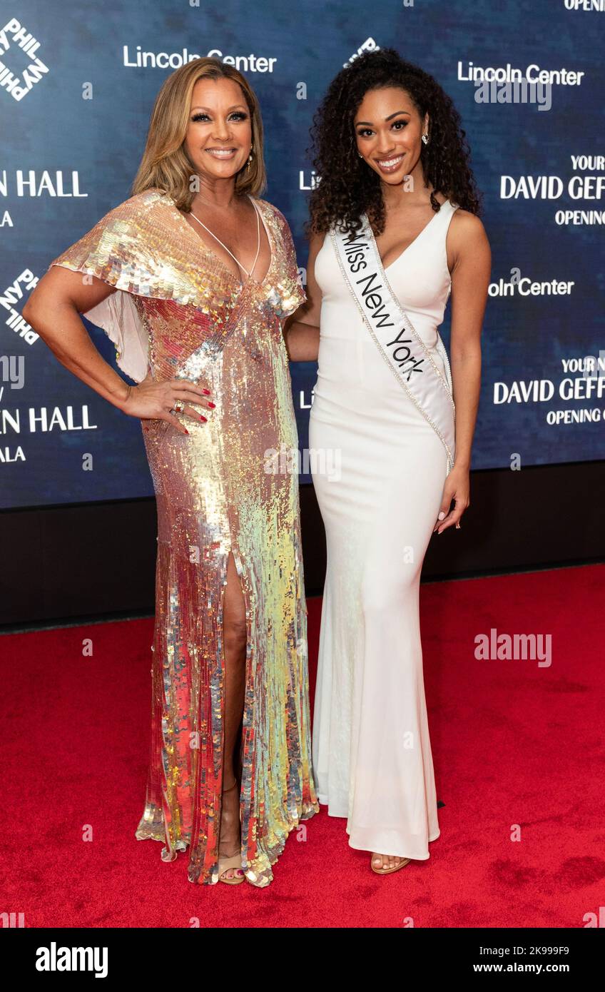Vanessa Williams and Taryn Delanie Smith attend New York Philharmonic ...